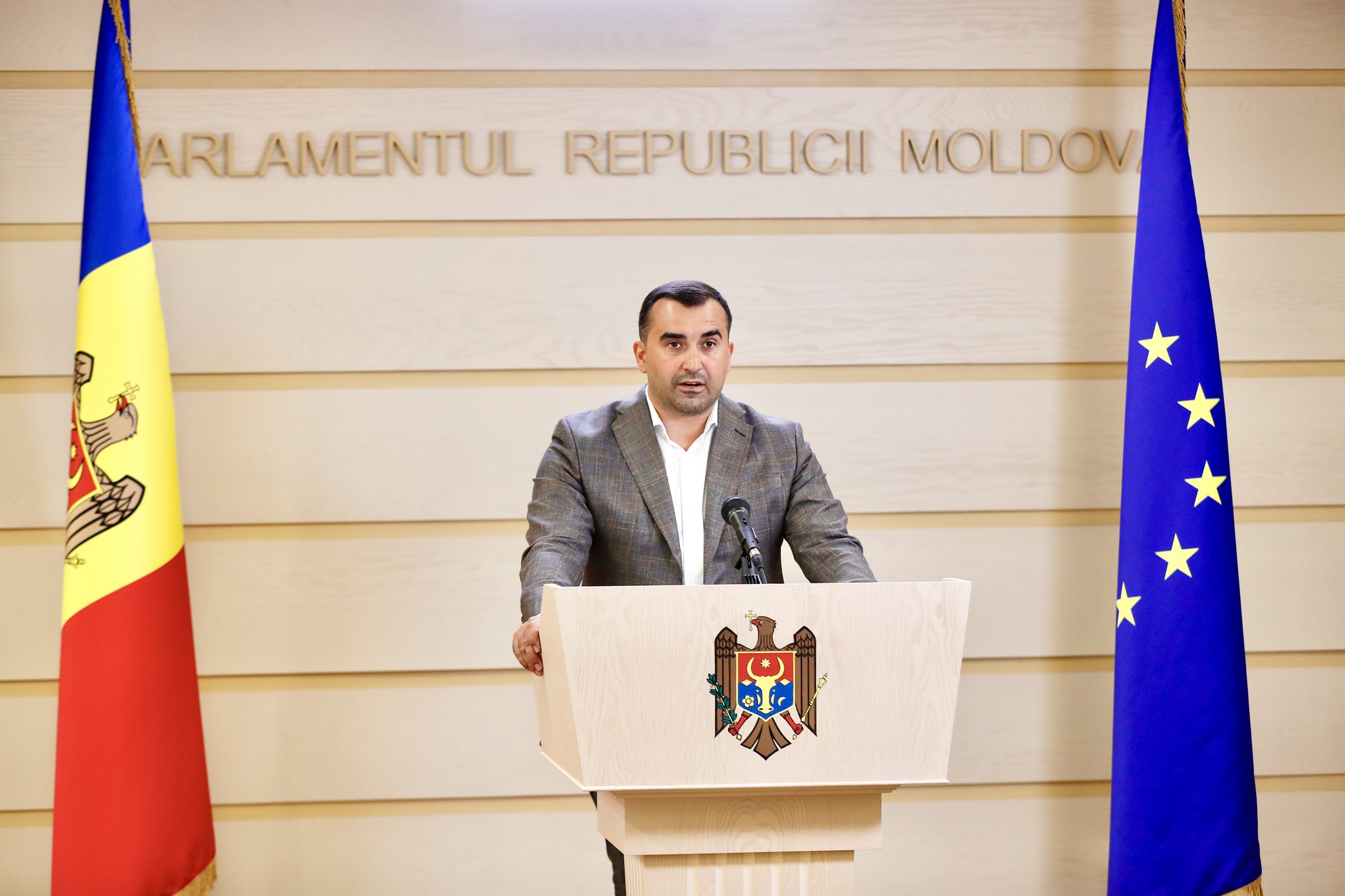 Socialistul Adrian Albu a prezentat astăzi o inițiativă legislativă ...