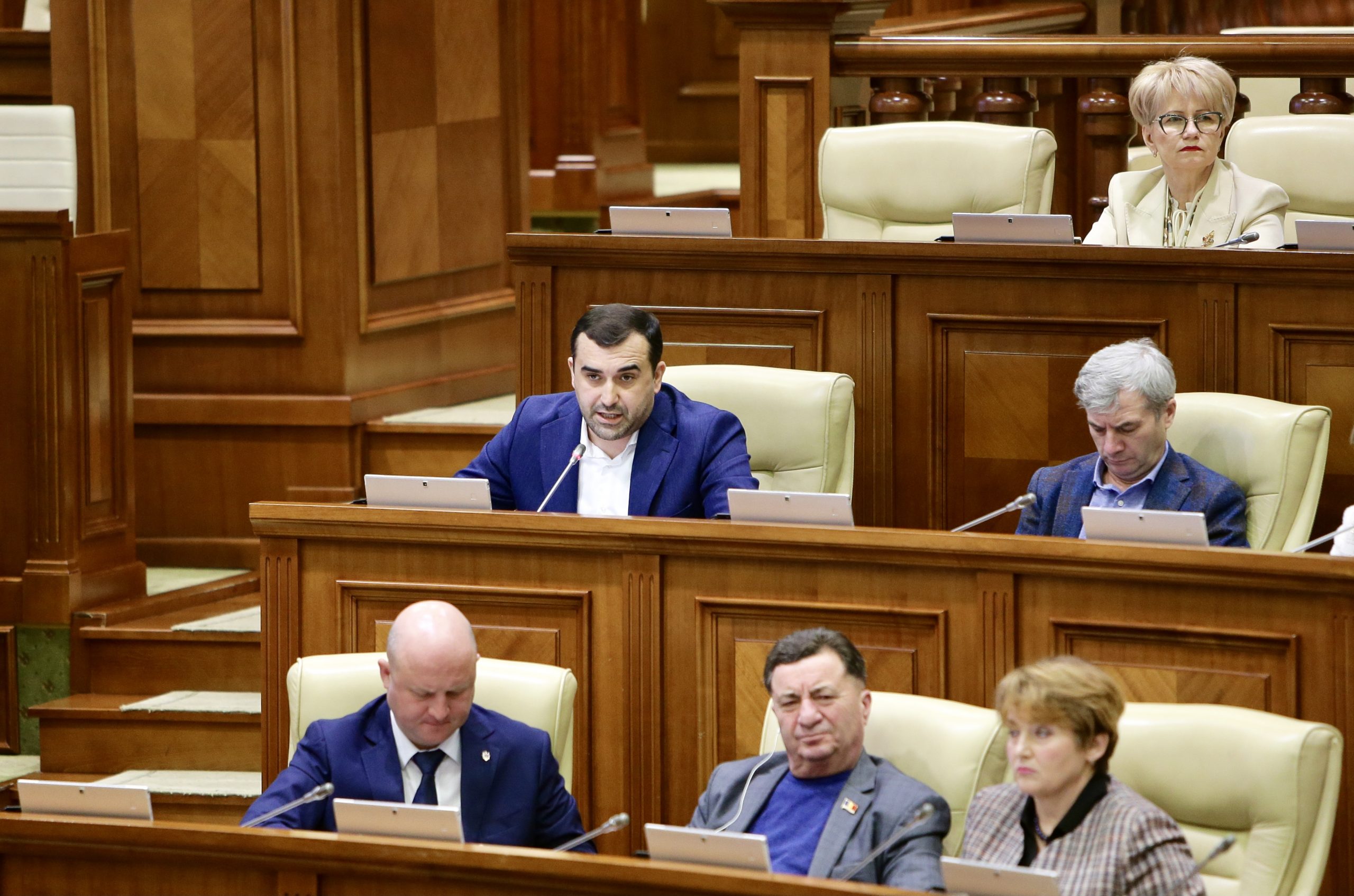 Fracțiunea BCS a solicitat audierea directorului SIS și crearea unei ...