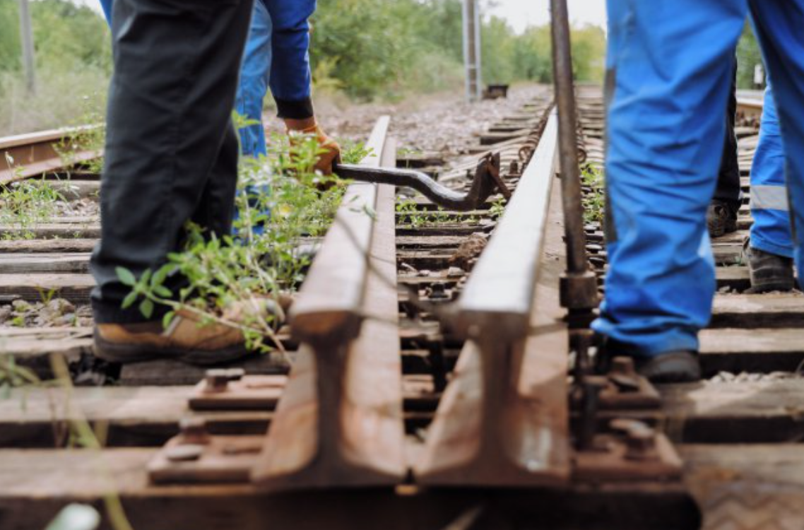 FOTO // În sudul țării au început lucrările de reabilitare a căilor ...