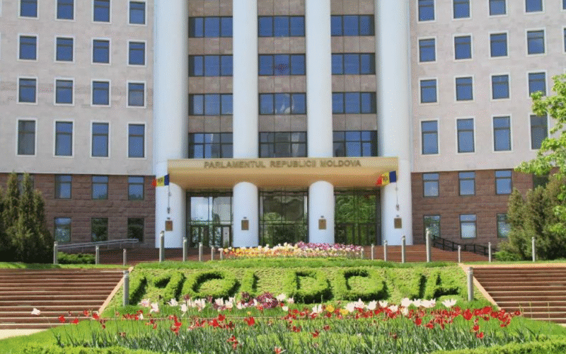 Parlamentul Republicii Moldova împlinește 34 de ani de activitate ...