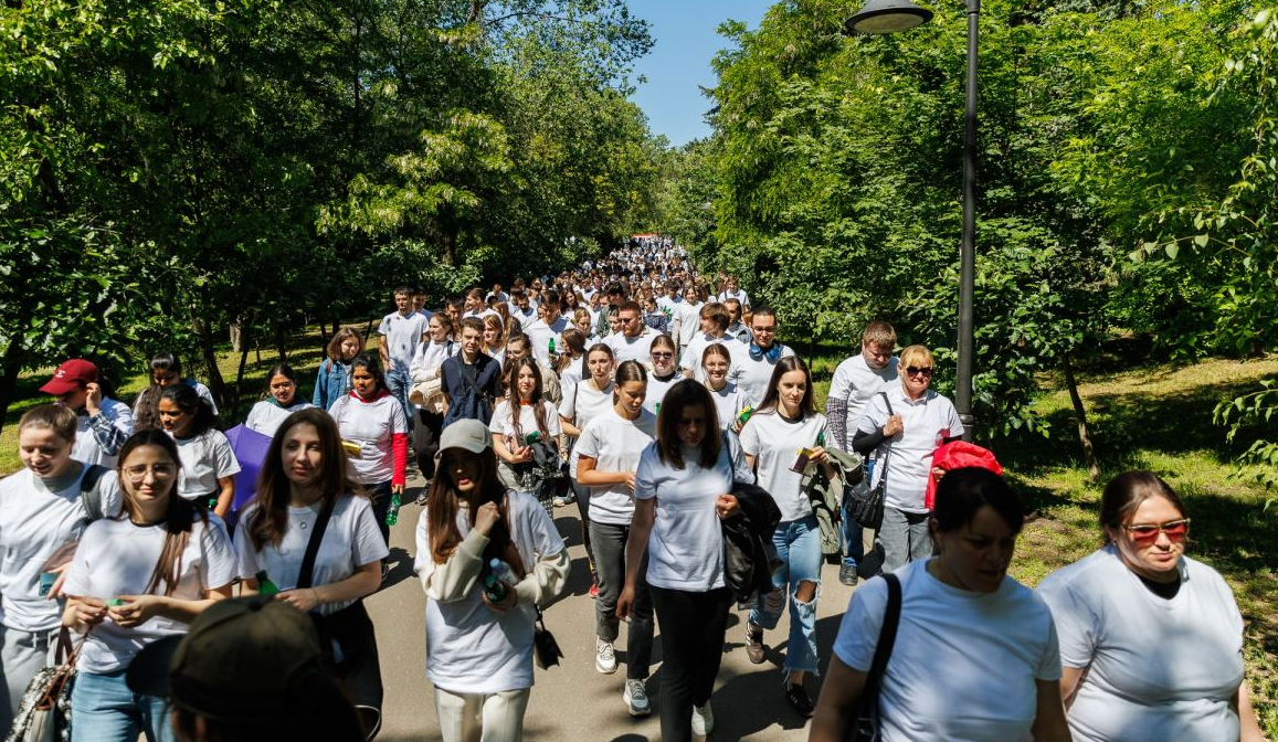 Studenții USMF au comemorat victimele SIDA printr-un marș simbolic în ...