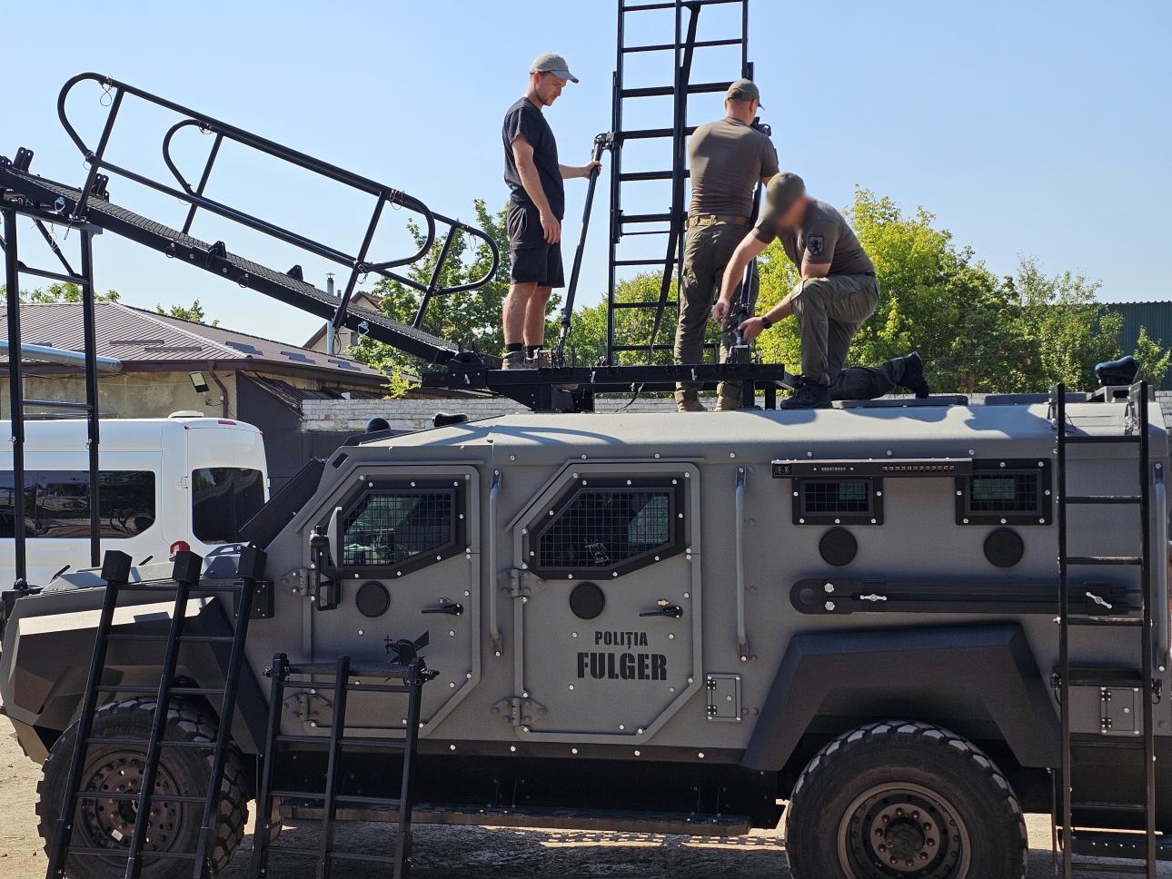 Exerciții tactice ale Brigăzii „Fulger” în raionul Ștefan Vodă, cu ...