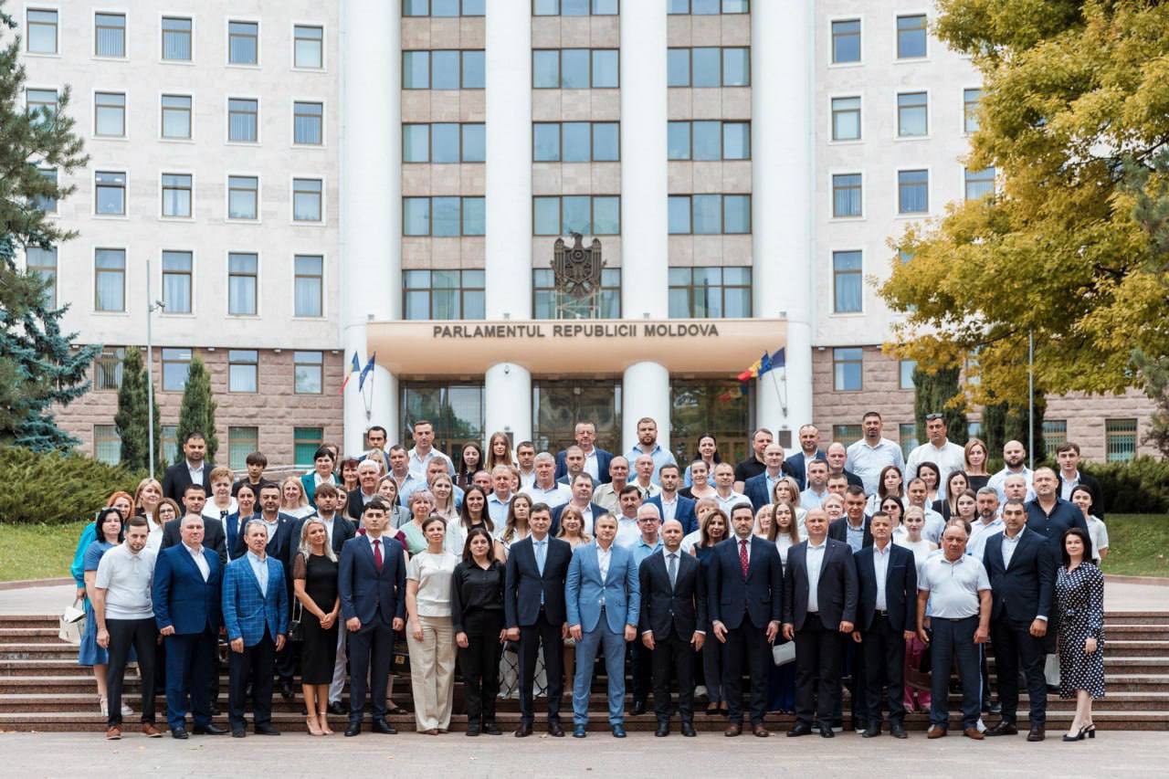 VIDEO // Partidul Democrat Modern din Moldova este succesorul de facto ...